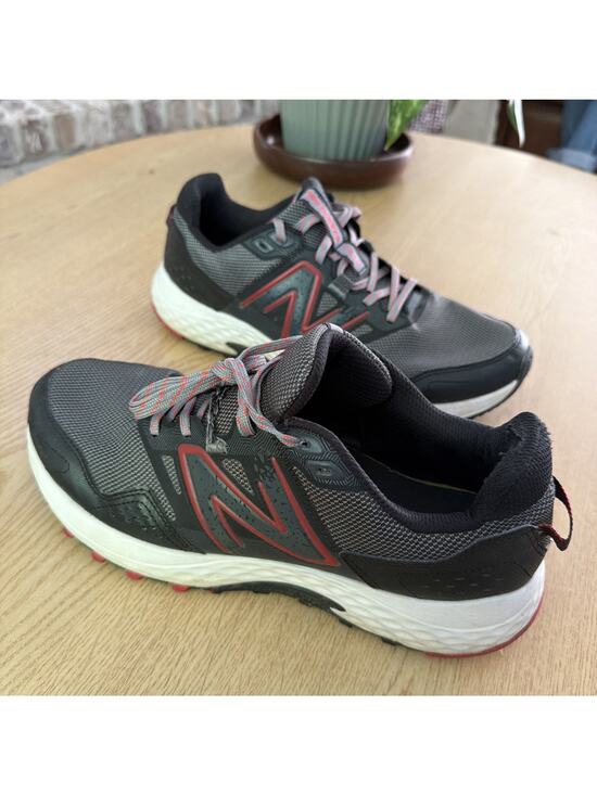New Balance | Shoes | New Balance T4 Mens 95 Black Gray Red Trail ...
